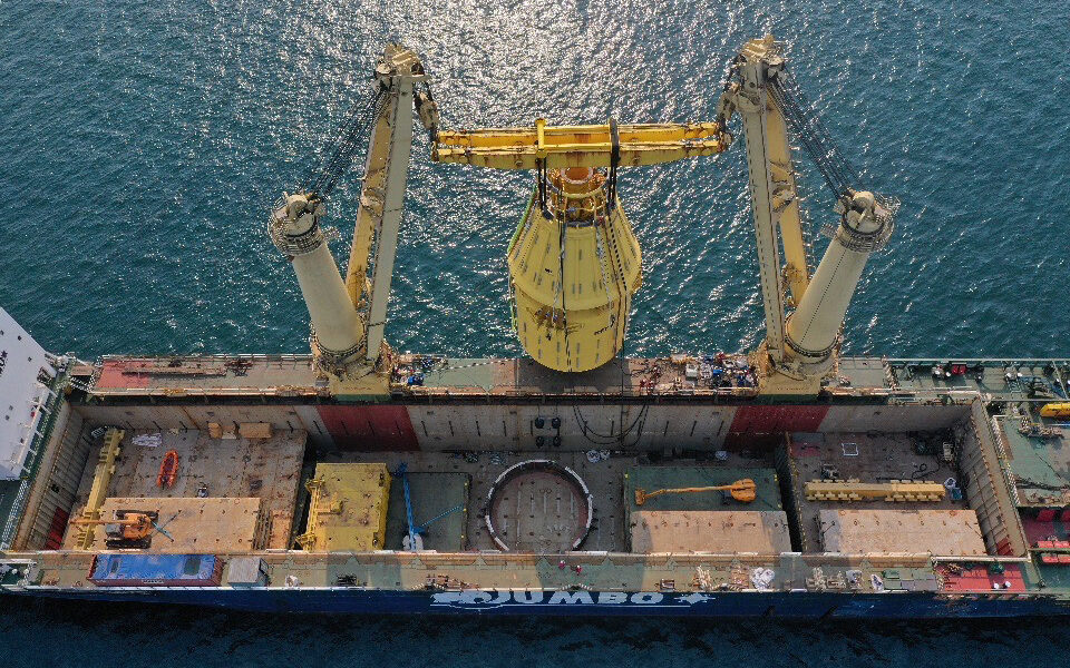 Lifting of a 1100 t buoy | JSI Alliance